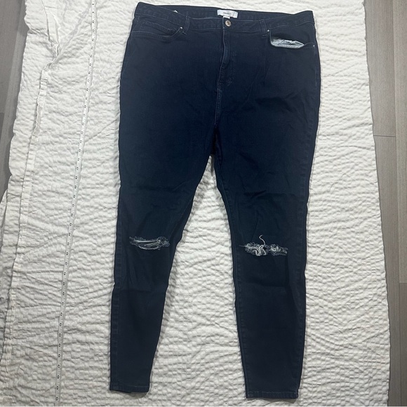 Forever 21 | Jeans | Forever 2 Ripped Dark Indigo Jeans Womens 2 | Poshmark